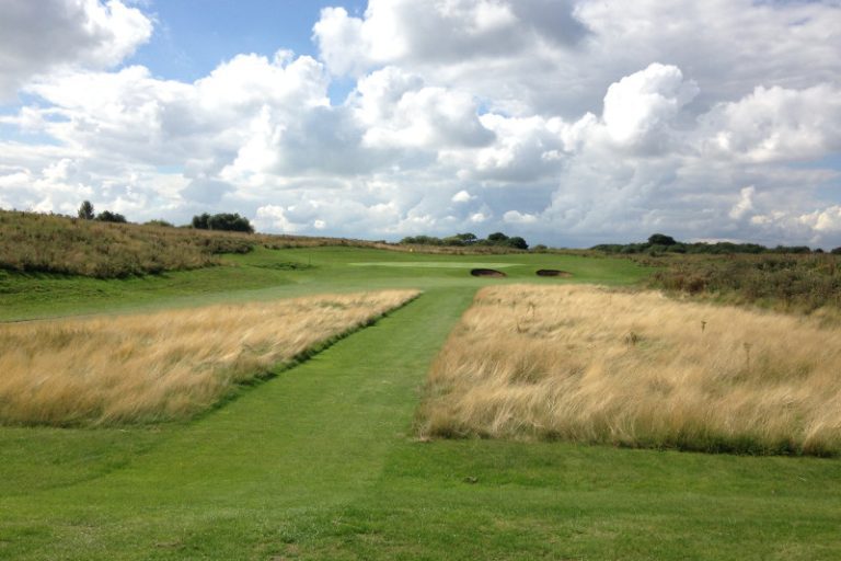 Visitor Golf - Garon Park Golf Centre